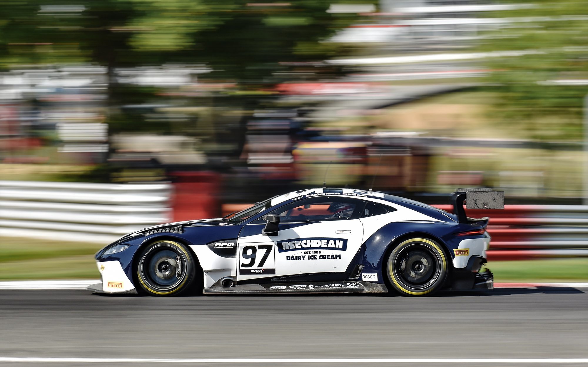 British GT, Brands Hatch: Transmission's Top 20: Mustangs and Mayhem ...